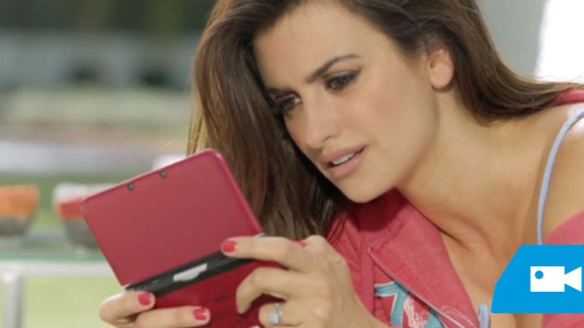 Penélope Cruz con NEW Super Mario Bros 2