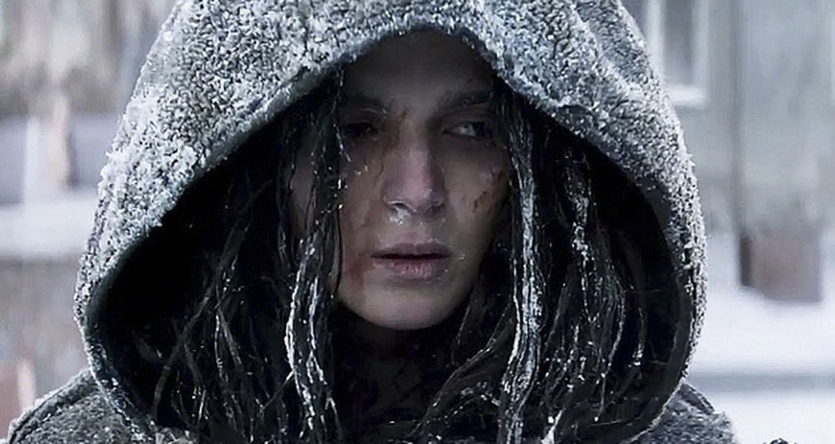 Crítica de Extinction con Matthew Fox y Clara Lago