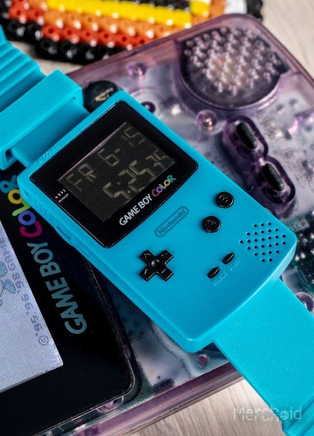 Nintendo Game Boy, Game Boy Color y PlayStation en versión reloj