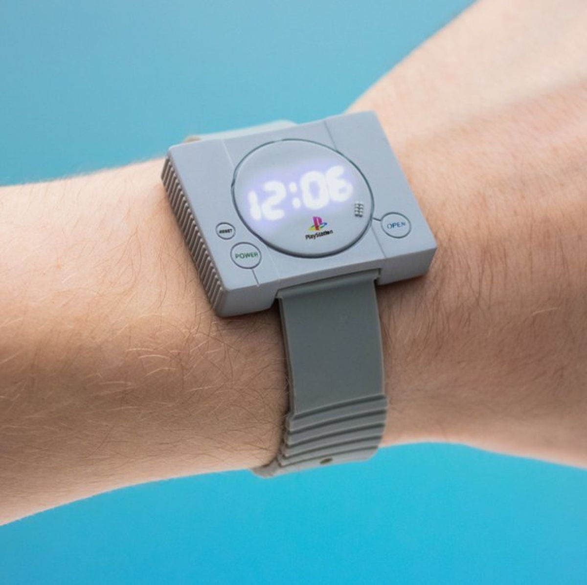 Nintendo Game Boy, Game Boy Color y PlayStation en versión reloj