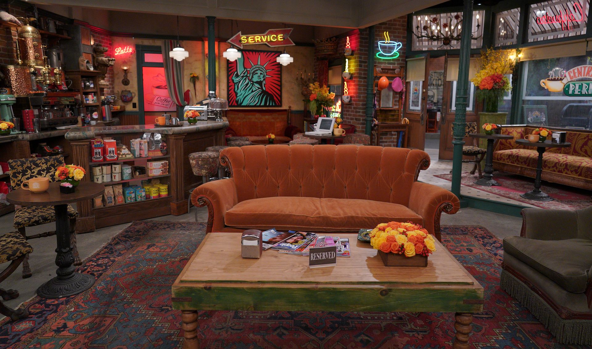 El curioso origen del icónico sofá del Central Perk de Friends