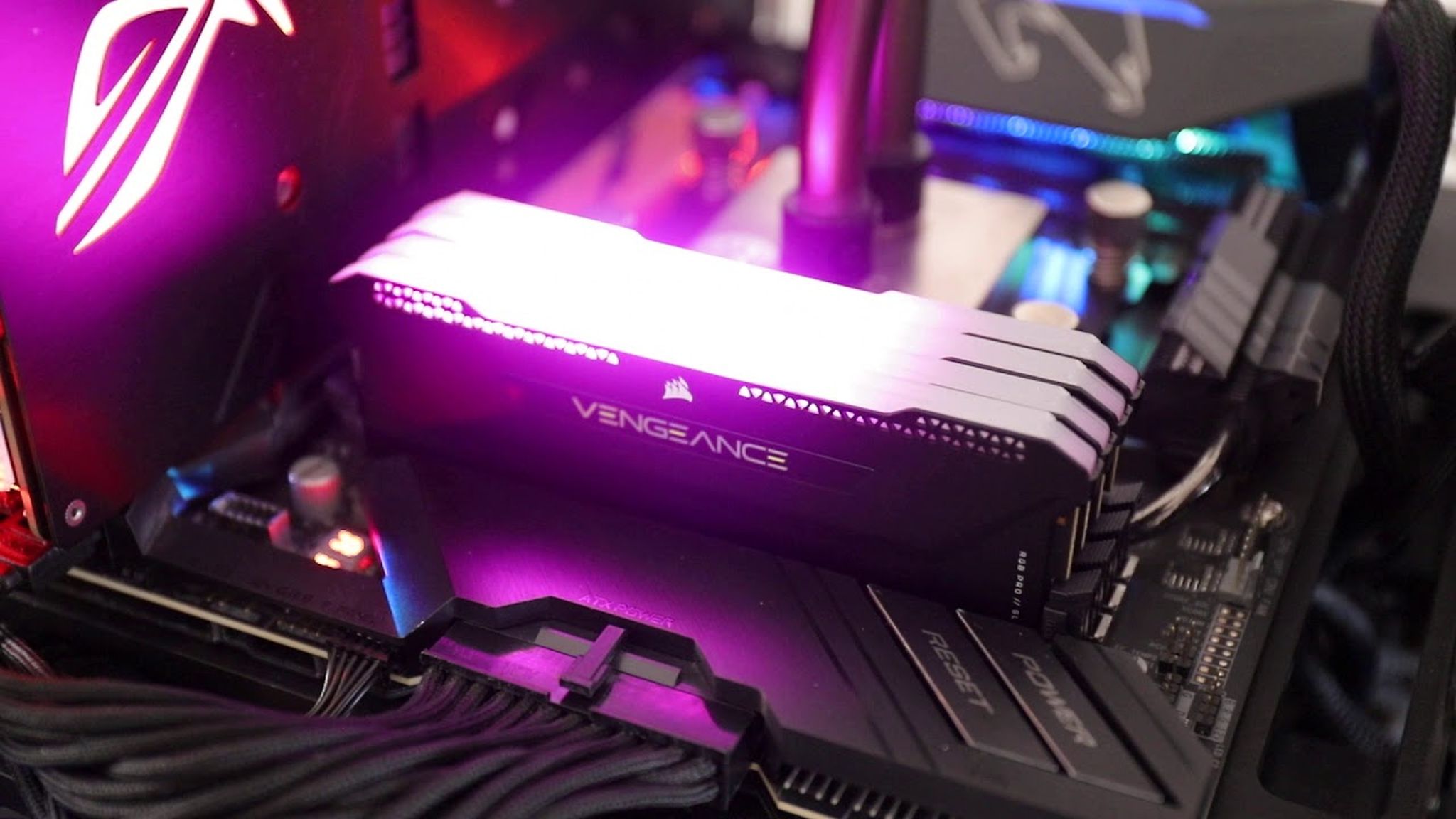 Este módulo de memoria RAM con RGB en oferta hará que tu PC sea ...