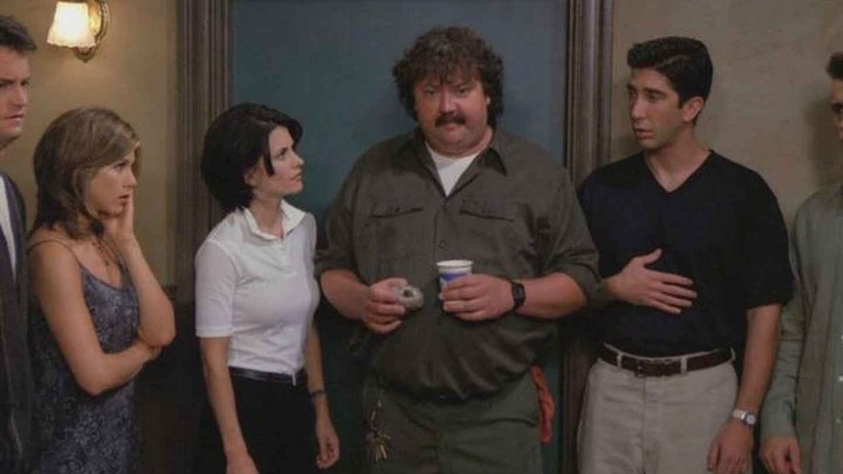 Mike Hagerty, el inolvidable Sr. Treeger de Friends, ha fallecido a los ...