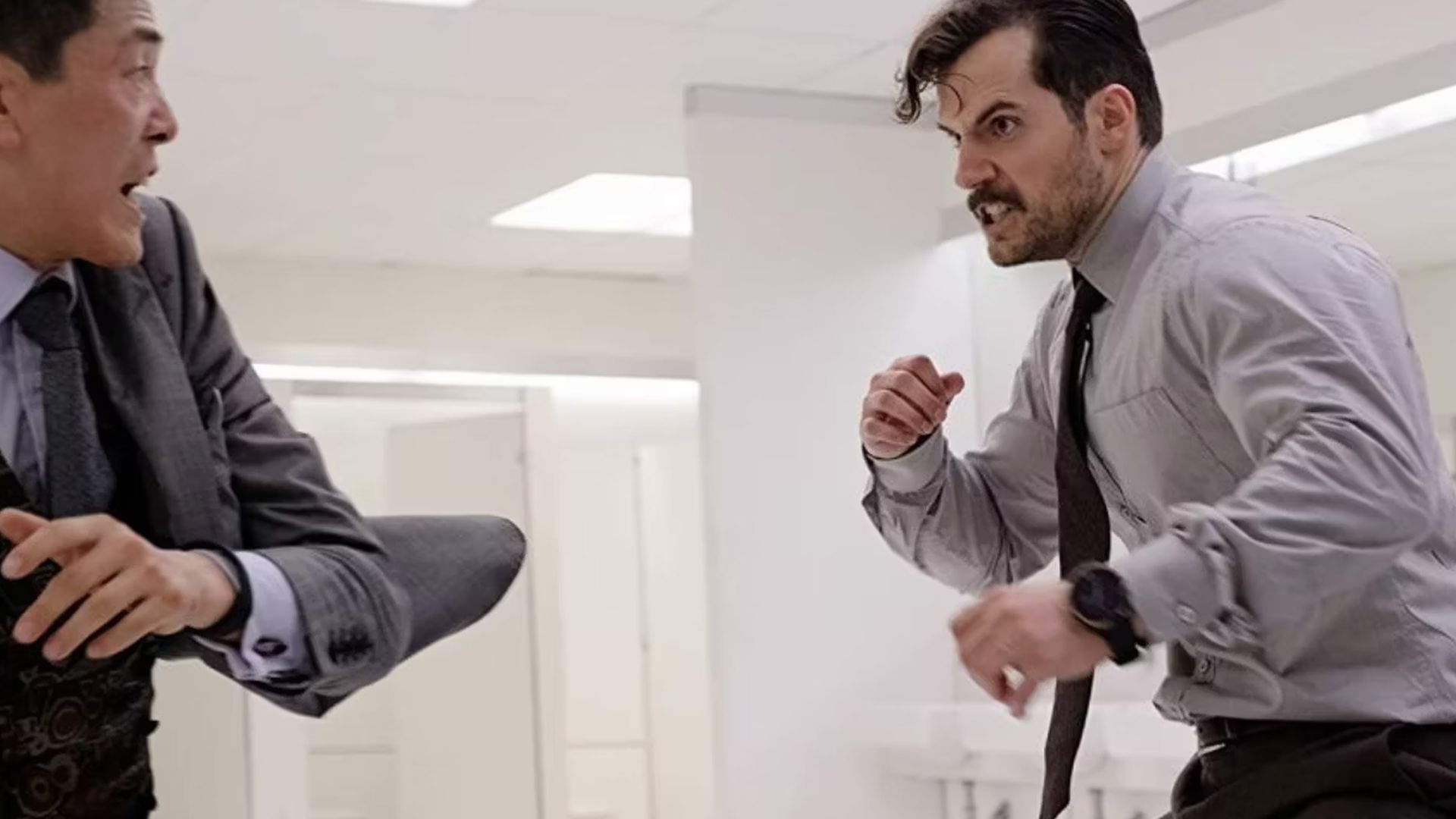 Las 8 mejores películas de Henry Cavill, el polifacético ídolo de los frikis