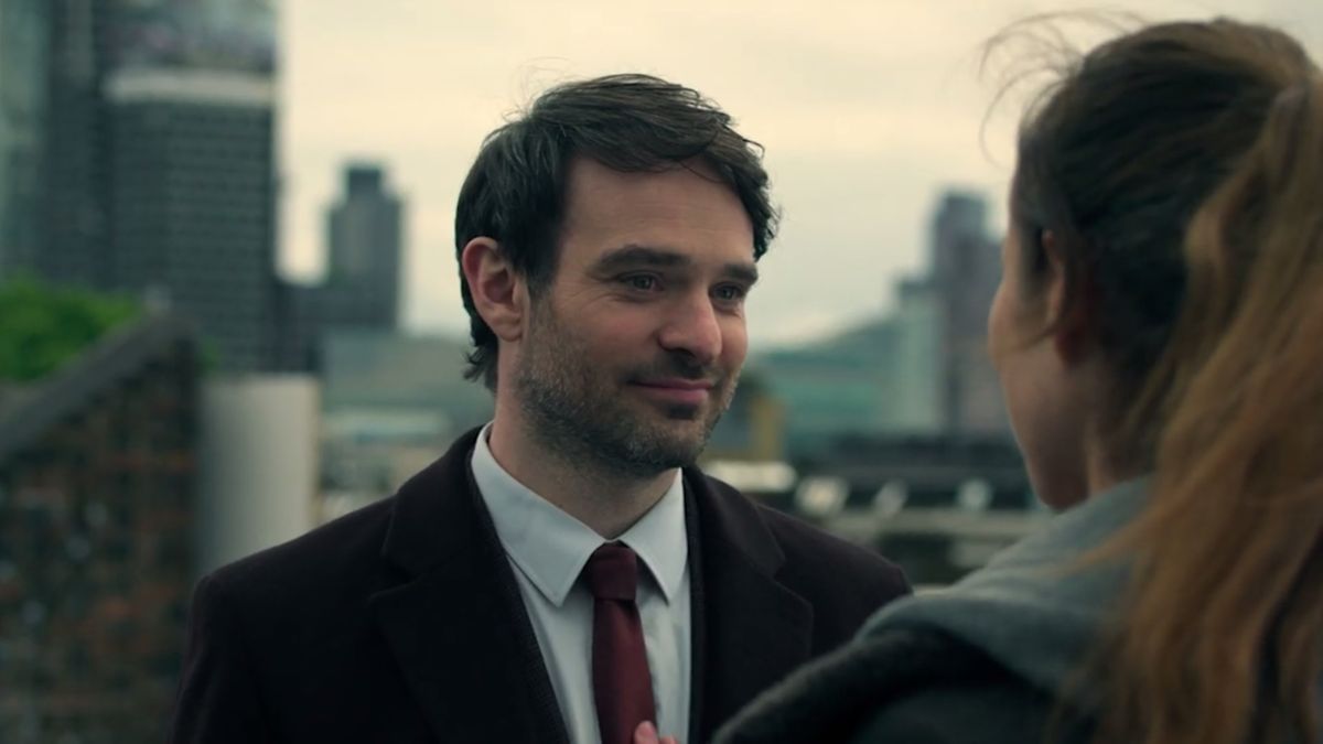 Tráiler de Traición, la nueva serie de Netflix con Charlie Cox (Daredevil) que llega estas navidades