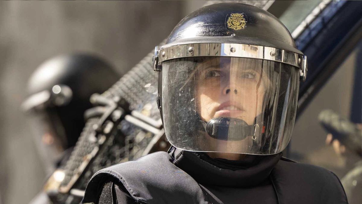 Crítica de Asedio, una película densa con problemas para hilar discursos