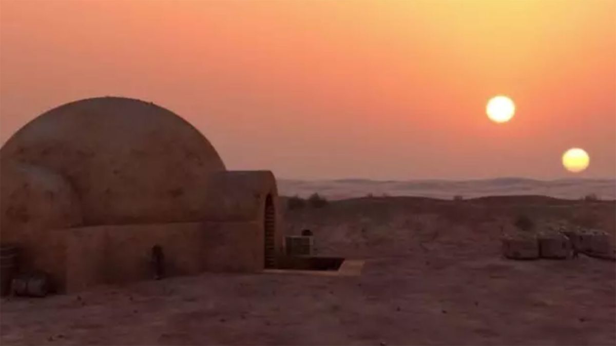 Descubren un nuevo sistema con dos estrellas en el centro similar a Tatooine de Star Wars