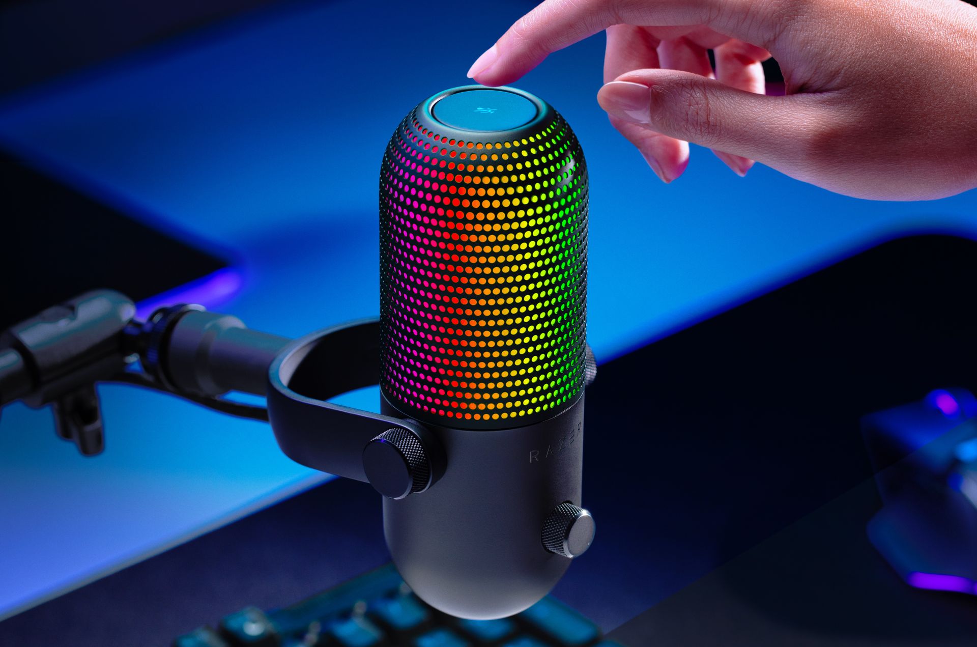 Análisis de Razer Seiren V3 Chroma, el micro que capta la voz de manera ...