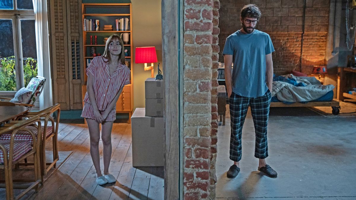 Tráiler de Pared con pared, la nueva comedia romántica de Netflix con ...