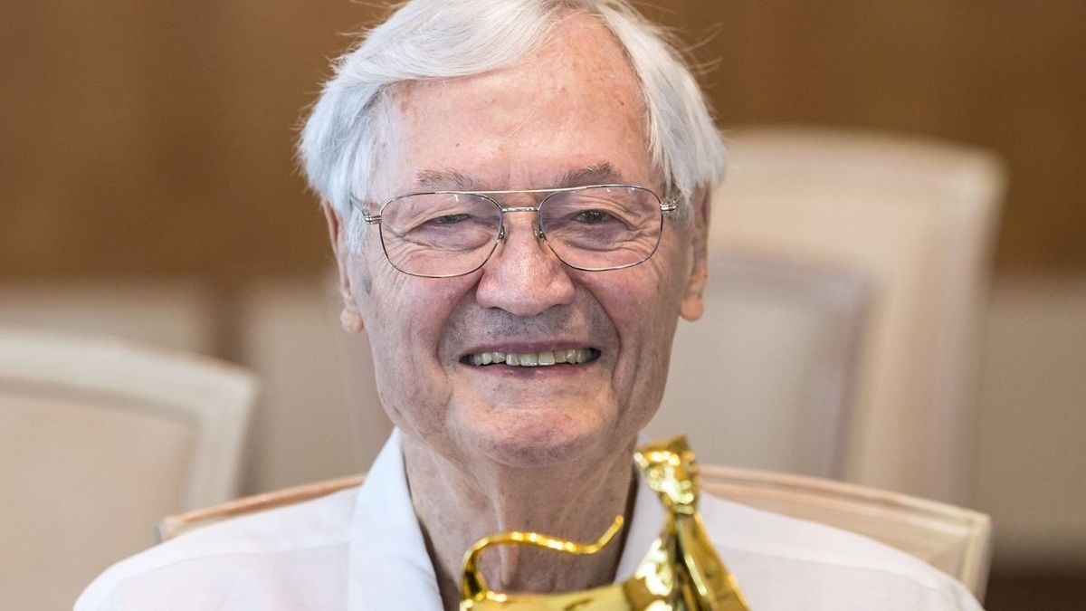 Fallece Roger Corman, oscarizado productor de serie B que impulsó las ...
