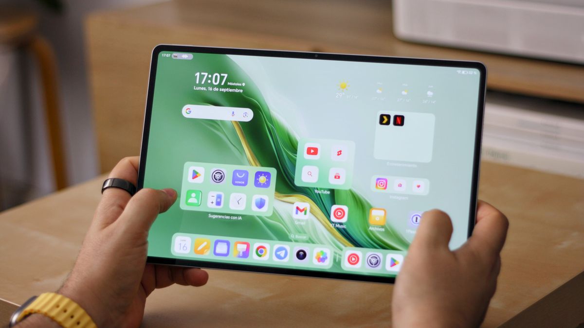 El iPad no tiene panel OLED, pero esta tablet sí, y además es potente ...