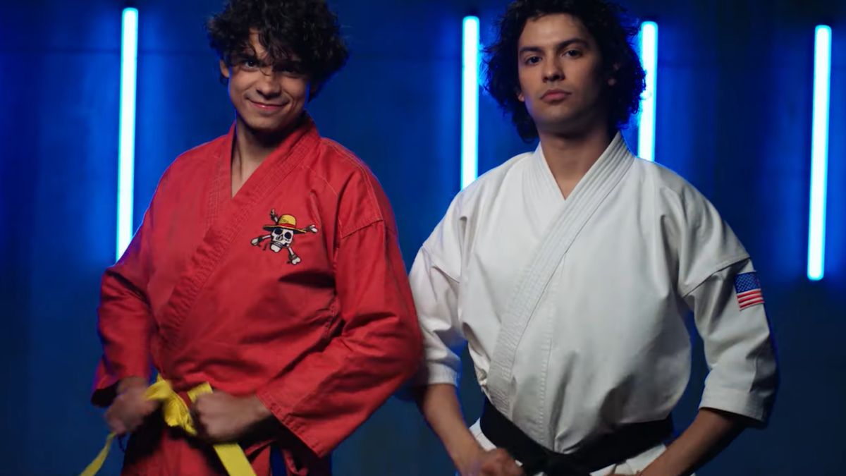 Iñaki Godoy (One Piece) irrumpe en el set de Cobra Kai y nos deleita ...