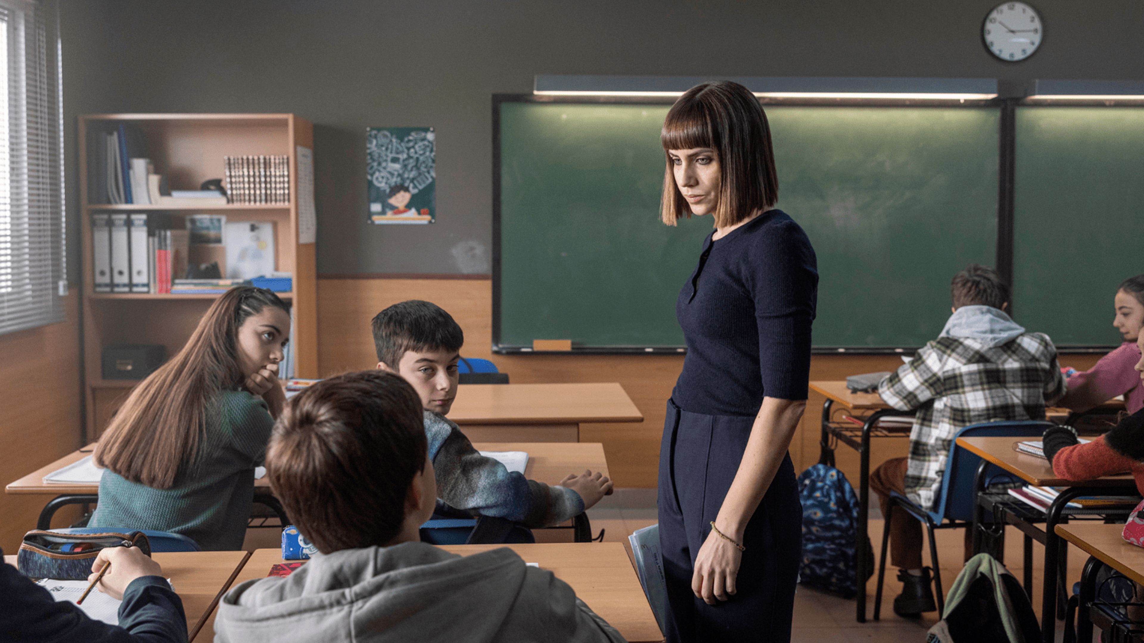 Crítica de Invisible: Disney+ tiene más buenas intenciones sociales que ...