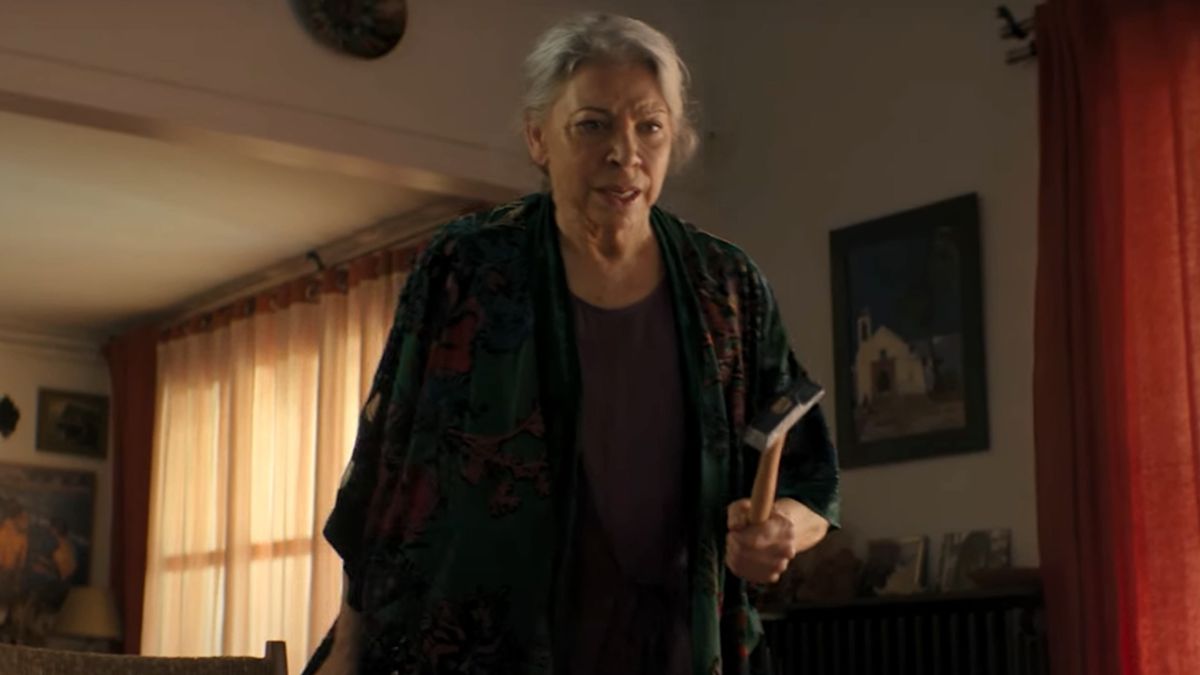 Netflix lanza el tráiler de Dos tumbas, el thriller de Kiti Mánver en ...