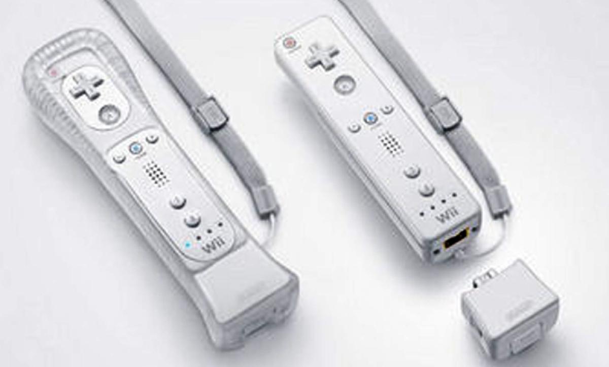 Nuevo mando de Wii con Plus incorporado | Hobbyconsolas