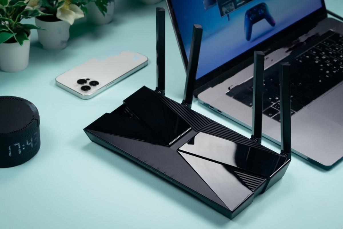 Si tienes una PS5, este router te va a ayudar bastante a jugar online ...